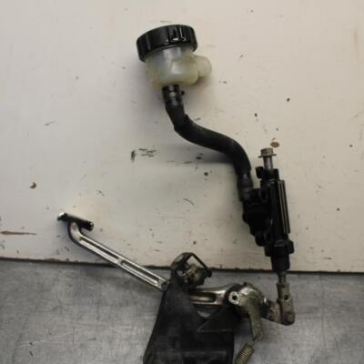1998 Yamaha Vmax 1200 VMX1200 REAR BACK BRAKE MASTER CYLINDER W ...
