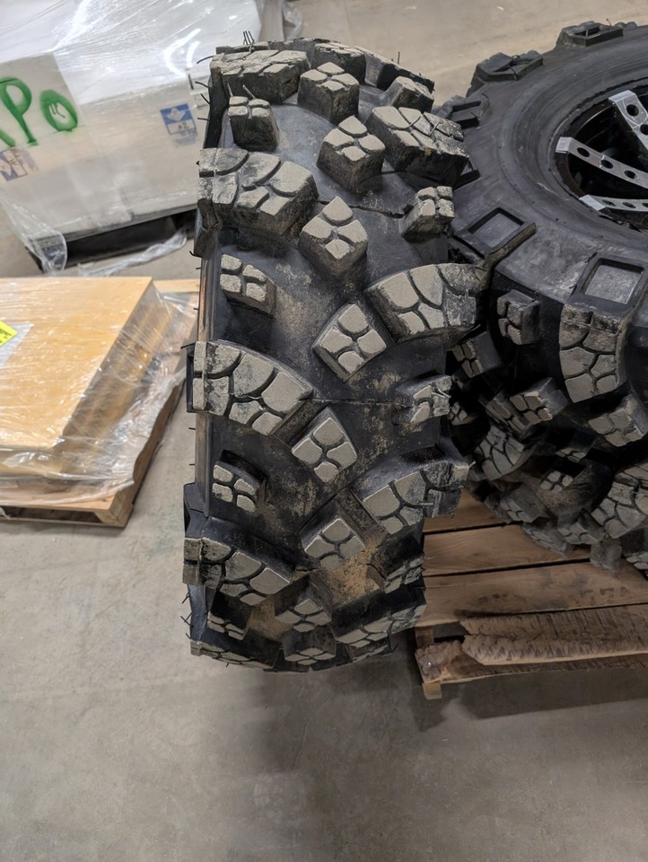 38x12.50x17 Genius Ogro Tire on 17"X7" Remington Wheels 4/156 Bolt ...