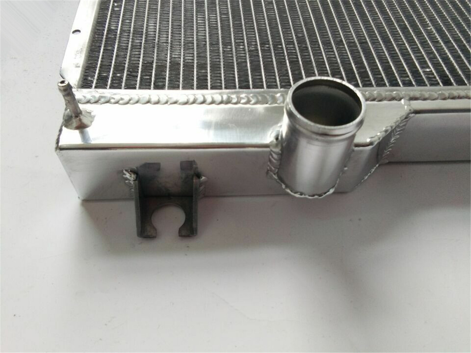 Aluminum radiator FOR BMW E24 M6 / M635 CSI 83-89 & E28 M5 84-87 S38 ...