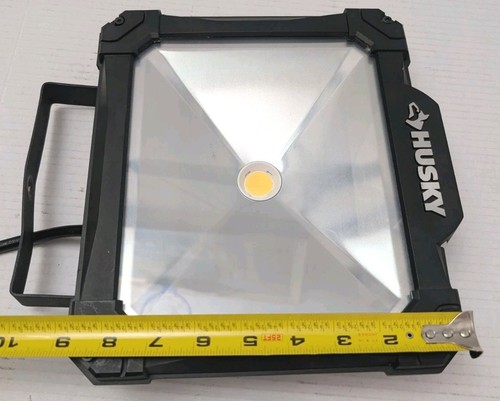 Husky Portable LED Work Light 5000 Lumens K40188 USB 2A & 120V Outlet ...