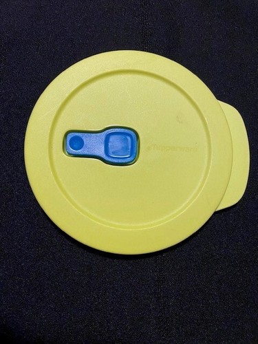 USED Tupperware replacement seal / lid 7372B - ALIEN YELLOW - FREE ...