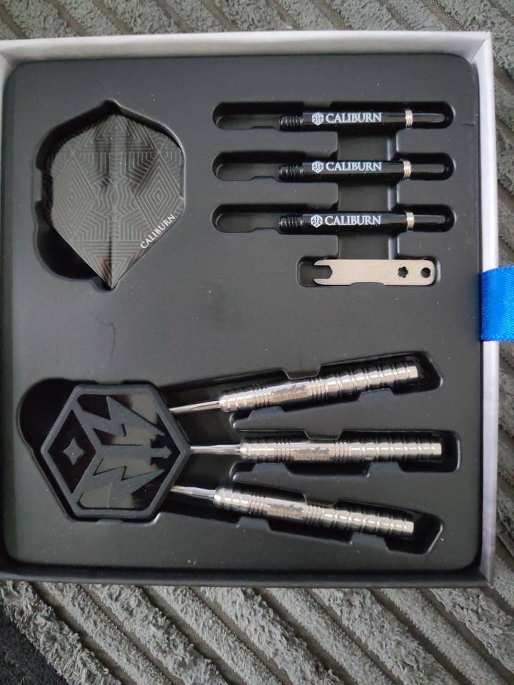 Caliburn Wolfpack W6 Darts 22g 90% Tungsten | eBay UK