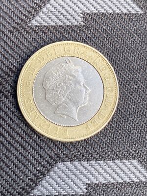 1998 Queen Elizabeth £2 TWO POUND COIN STANDING ON THE SHOULDERS OF ...