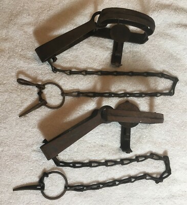 Pair of Antique #91 Newhouse Steel Traps - Large Pan & Small Pan Models ...