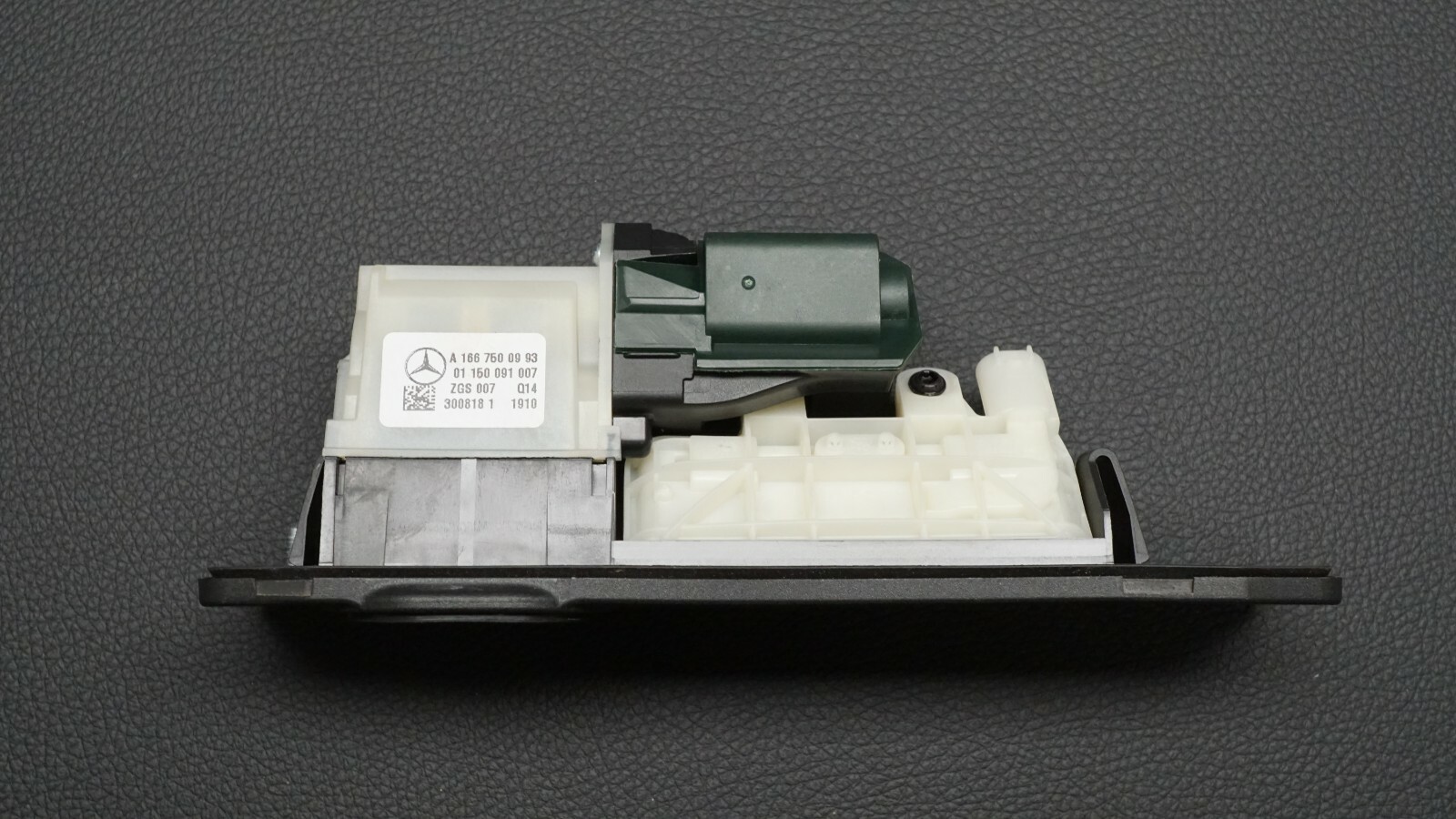 OEM MERCEDES BENZ 2016-2018 GLC W253 TAILGATE HANDLE A1667500993 ...