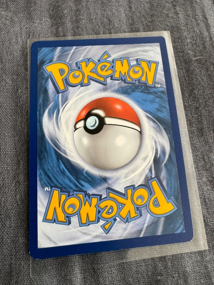 Pokemon Pikachu Celebrations Holo 005/025 Print lines | eBay