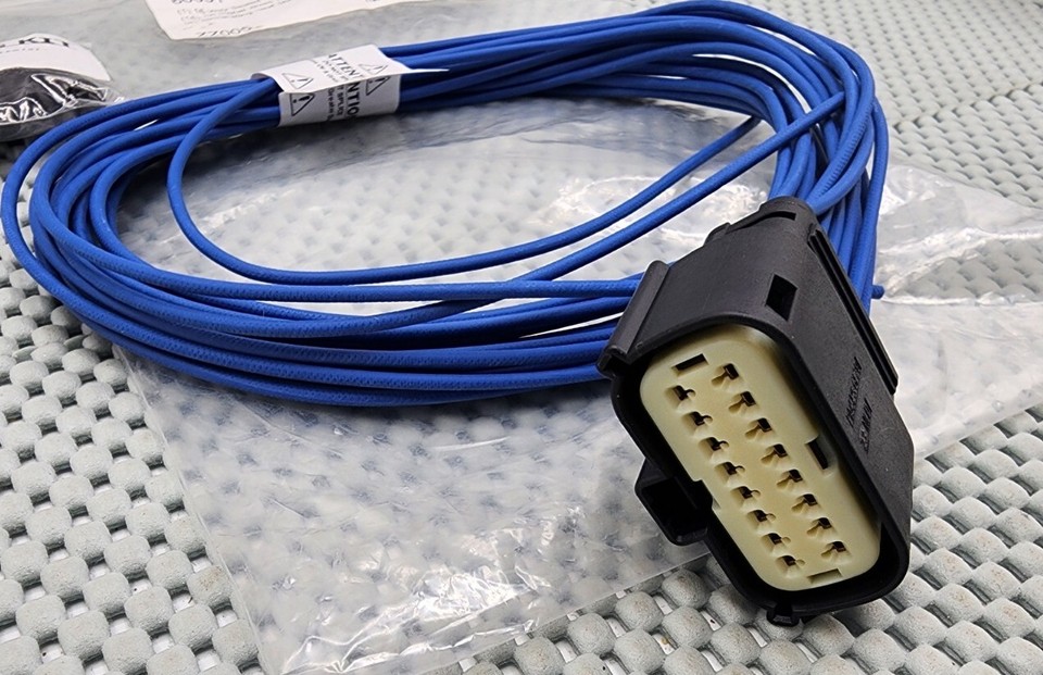 Lipman 60651 16-Way Sealed Female Connector 18" Pigtail Wires ...