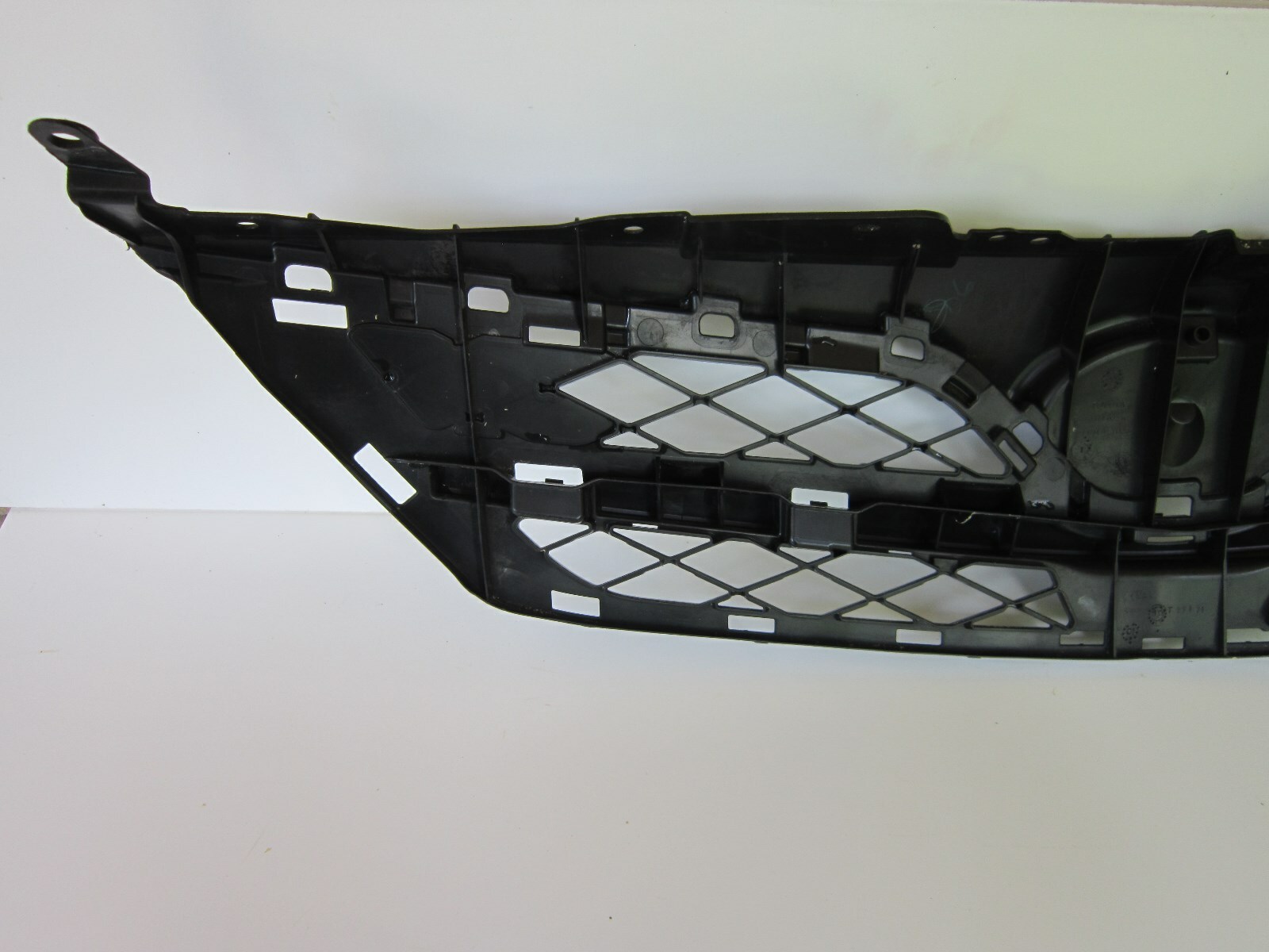 TOYOTA COROLLA 2011 -2013 FRONT BUMPER GRILLE BASE INSERT OEM 53114 ...