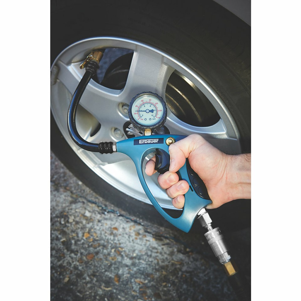 Erbauer Tyre Inflator Pressure Pump in psi & bar Car Tyre Nozzle Air ...