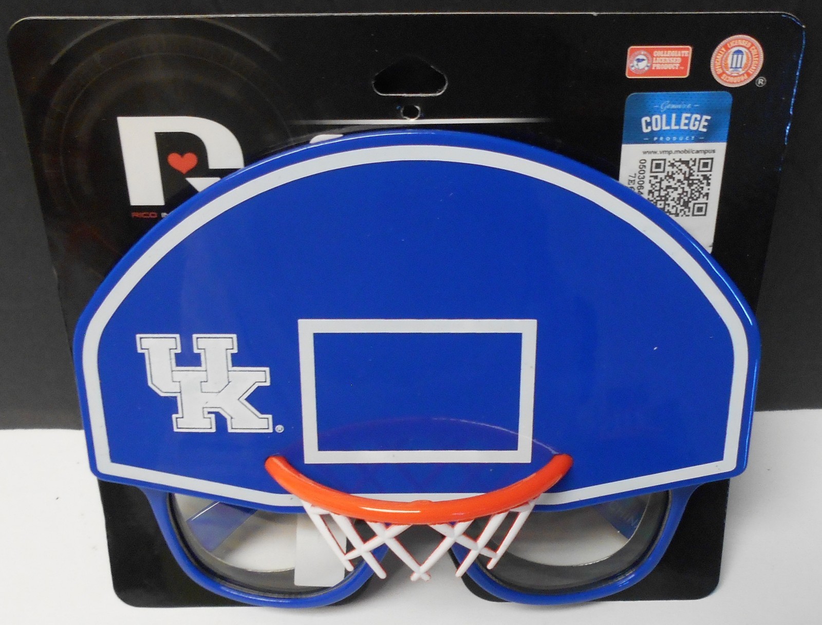 Kentucky Wildcats Game Shades. Basketball Backboard shaped. Pretty Neat ...
