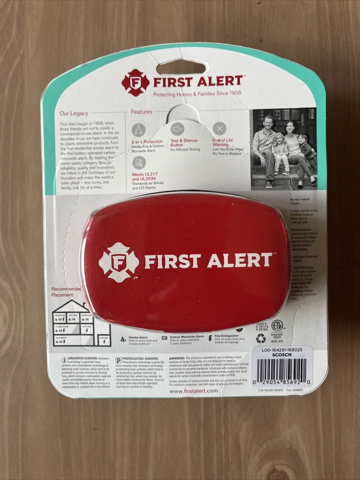 First Alert Powered Alarm SCO5CN Combination Smoke and Carbon Monoxide ...