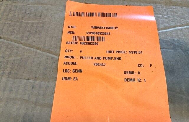 M60A1 TANK CHASSIS U.S. JACK 24-52701 END CONNECTOR PULLER PUMP 5120-01 ...