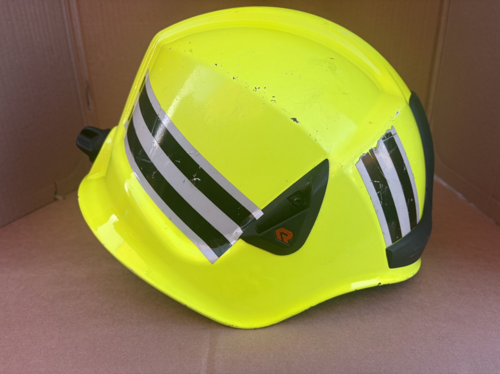 CREW MANAGER ROSENBAUER "HEROS-XTREME" FIREFIGHTING HELMET | eBay