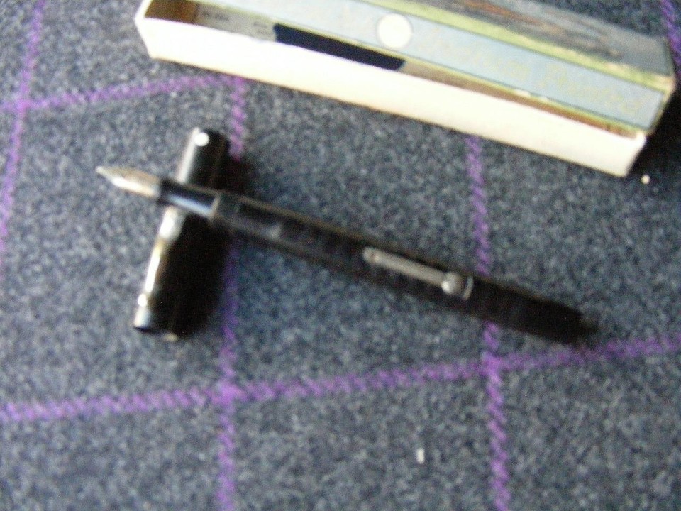Vintage " The Spot " Fountain Pen 14ct nib. lever Fill with box ...