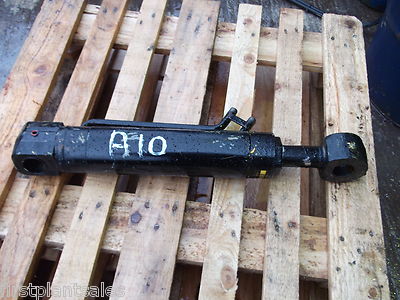 JCB HYDRAULIC RAM 560MM CLOSED 815MM OPEN (A10) | eBay
