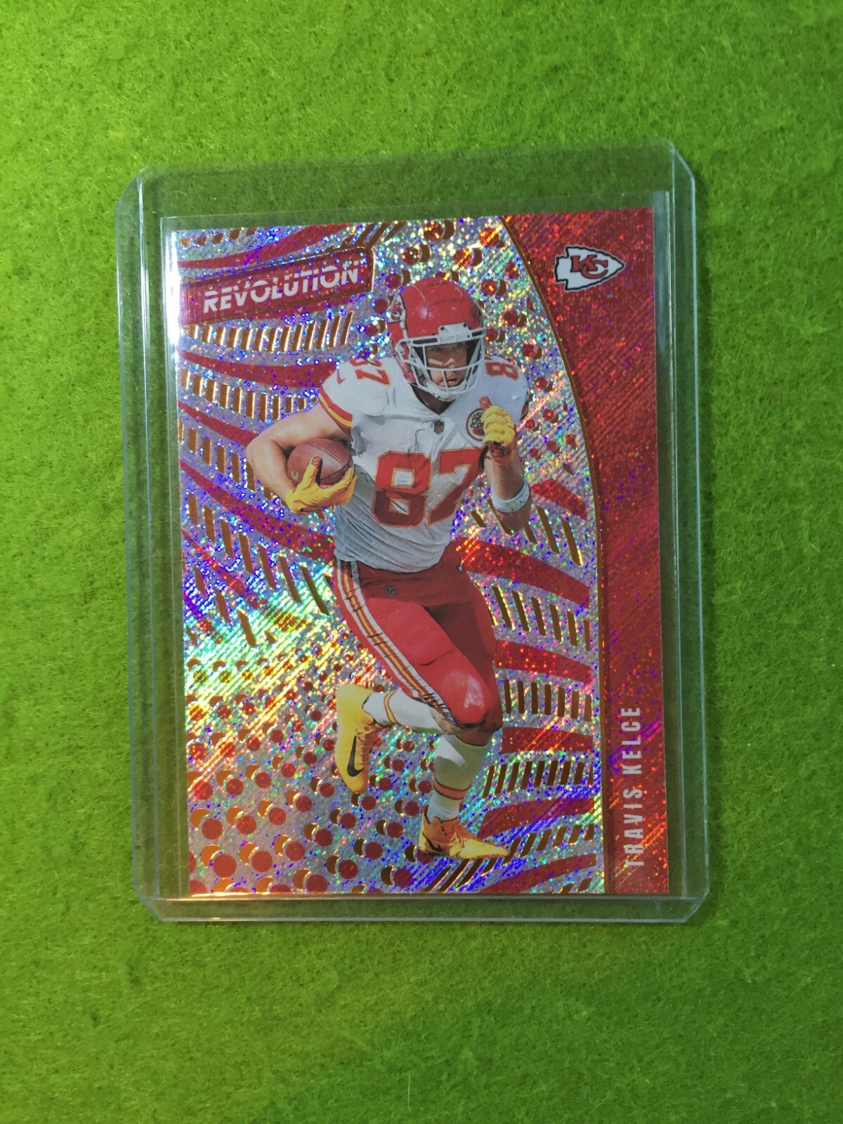 Travis Kelce SILVER PRIZM RAPTURE CARD CHIEFS SP 2021 Revolution TRAVIS ...