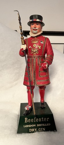 Beefeater LONDON DISTILLED DRY GIN Figure | eBay