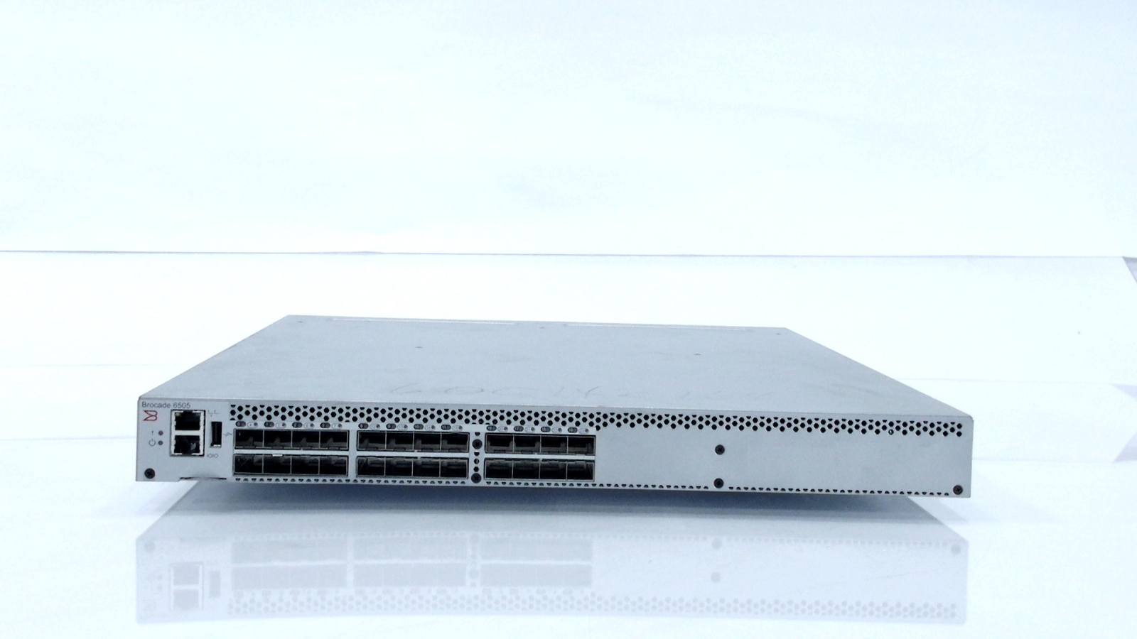 Brocade BR-6505-24-16G-1R 24X 16GB FC SFP Network Switch for sale ...