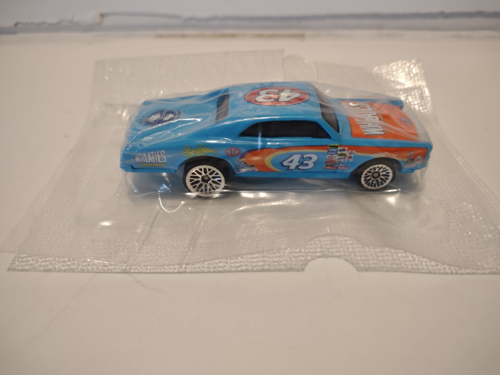 Hot Wheels #43 Richard Petty Wheaties Ceral Box Car From 2003 | eBay
