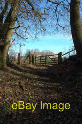 Photo 6x4 Gate to Knightwick Manor A footpath passes through this gate ...