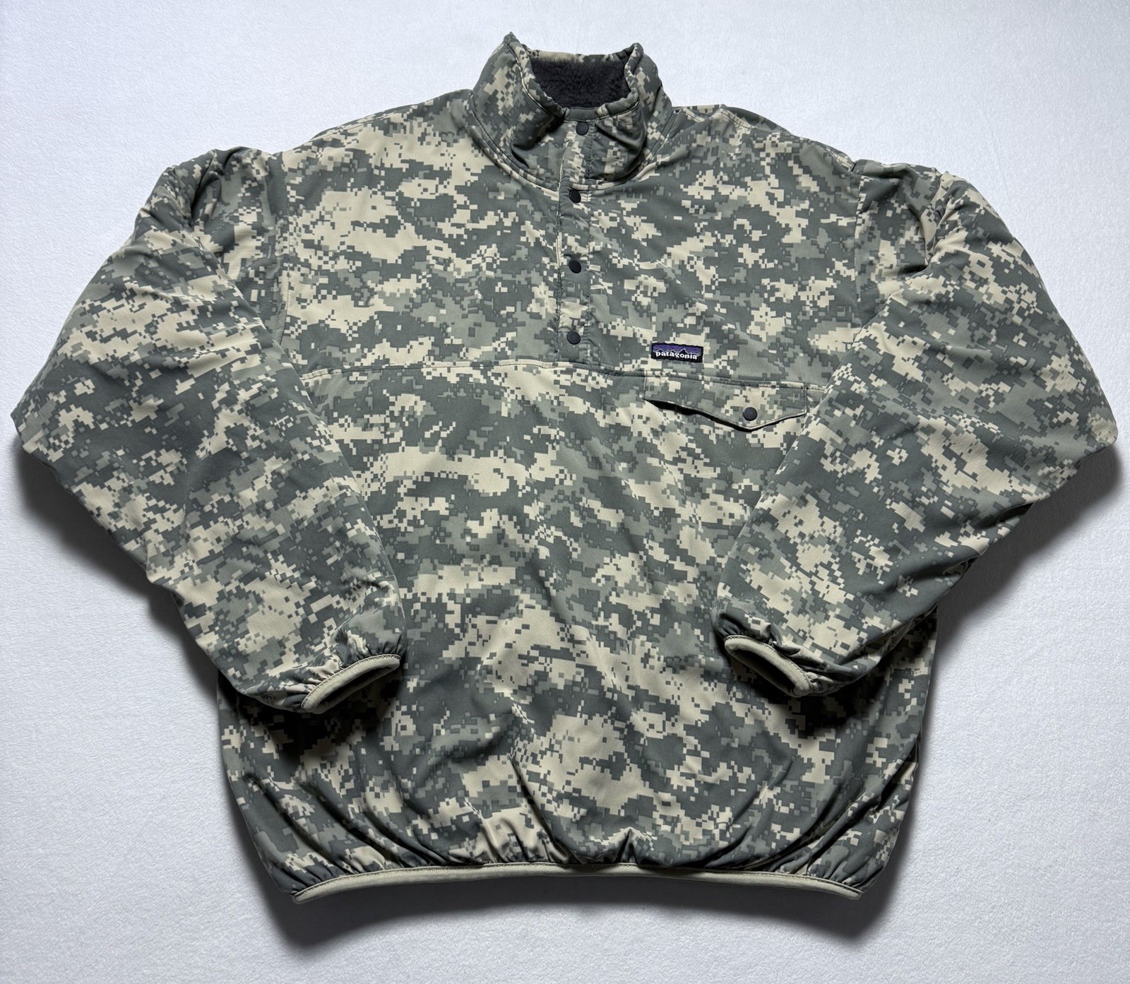 Patagonia MARS Reversible Snap T Mens Large Camo Deep… - Gem