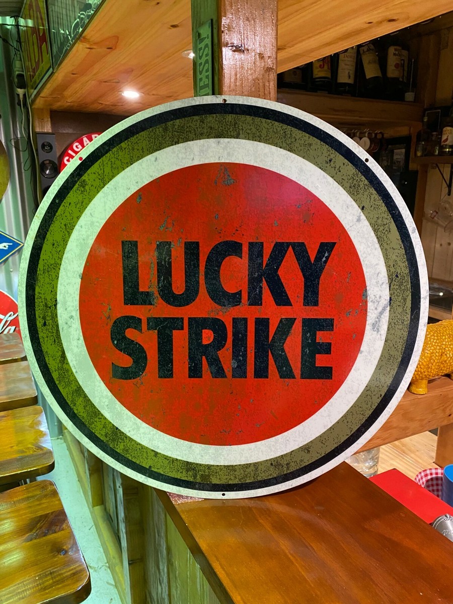 Lucky Strike Logo Designer