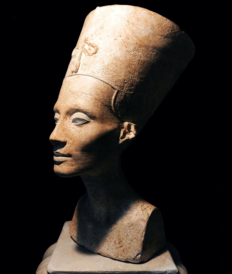Queen Nefertiti Bust Egyptian Exact model . 45cm .Ancestral effect | eBay