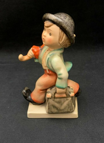 Goebel M.I. Hummel #11 - "Merry Wanderer" 4.25" Figurine - TMK-3 ...