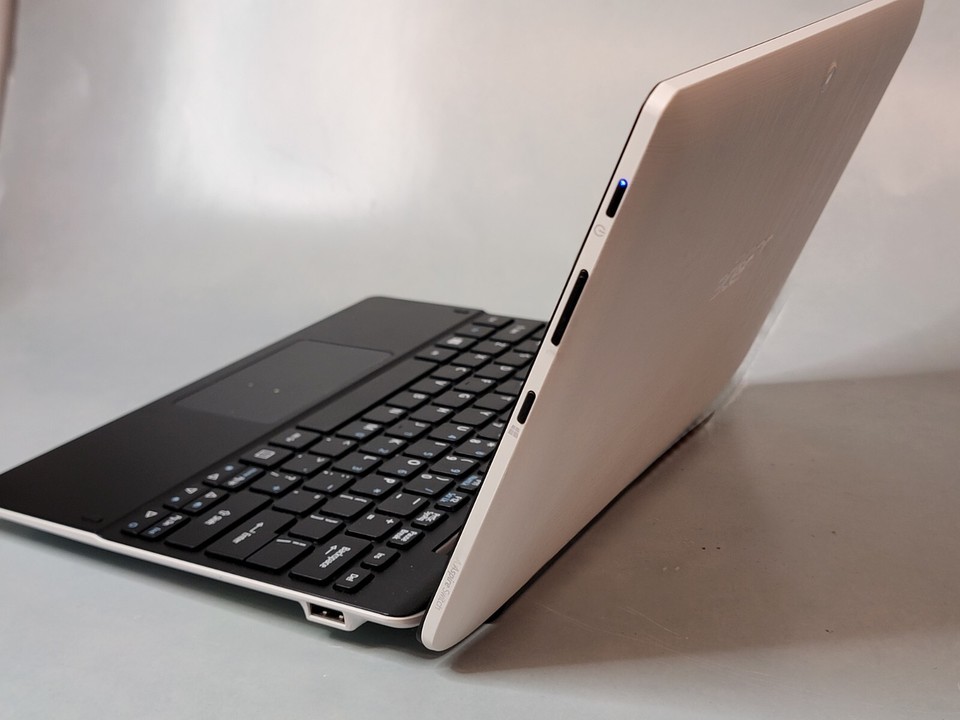 ACER Aspire Switch Detachable Tablet Touch Screen and Keyboard Dock ...