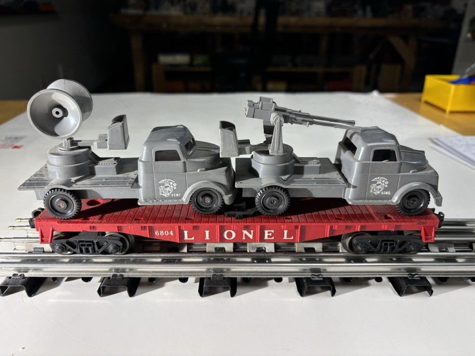 Lionel Postwar 6804 Military Flat with Pyro Loads, LN | eBay
