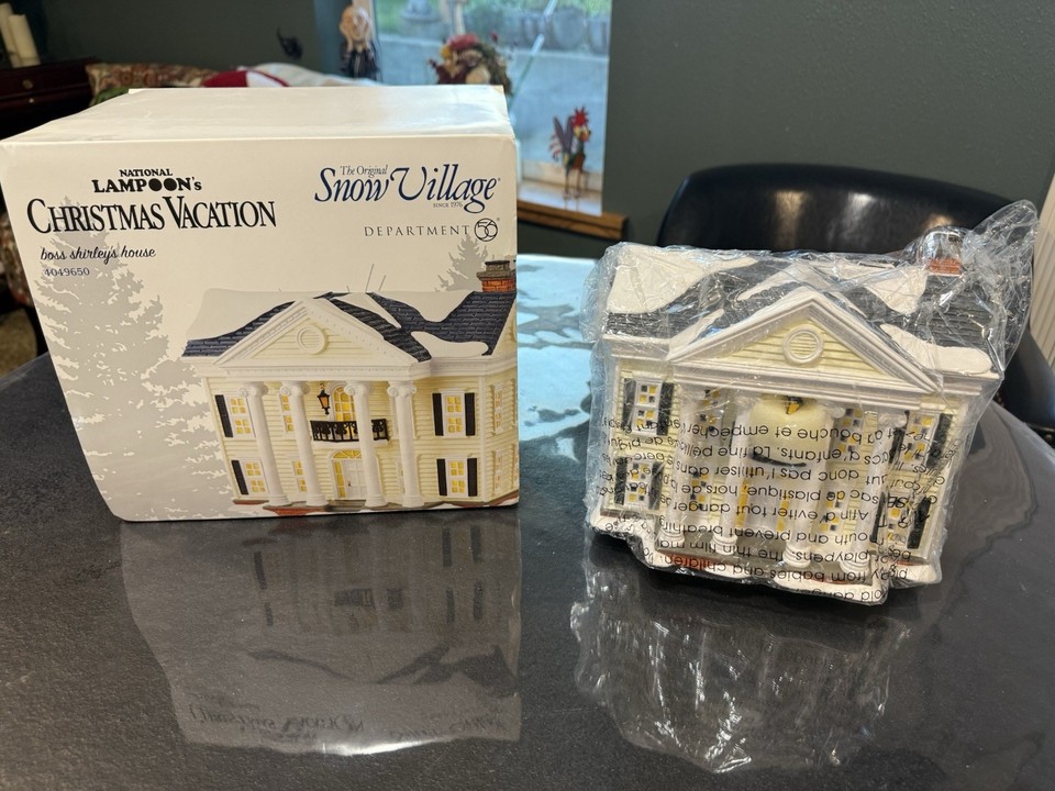 Department 56 National Lampoon's Christmas Vacation Boss Shirley's ...