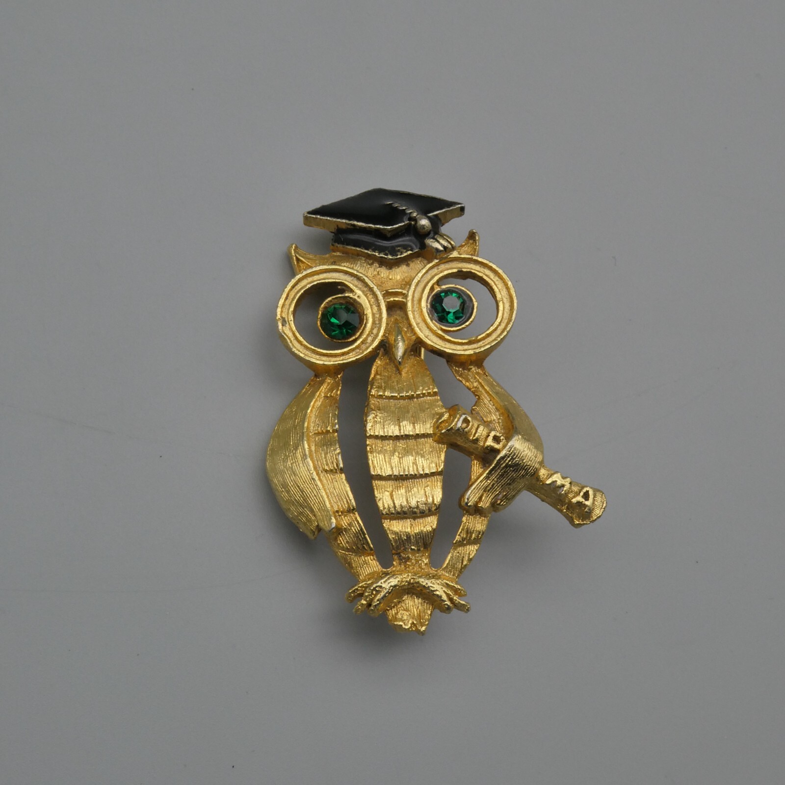 Vintage Wise Owl Graduation Brooch Pin Green Rhinesto… - Gem
