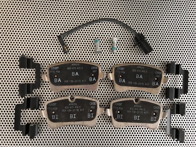 original Audi Bremsbeläge RS5 A6 A7 quattro Audi Bremsklötze 4G0698451L ...