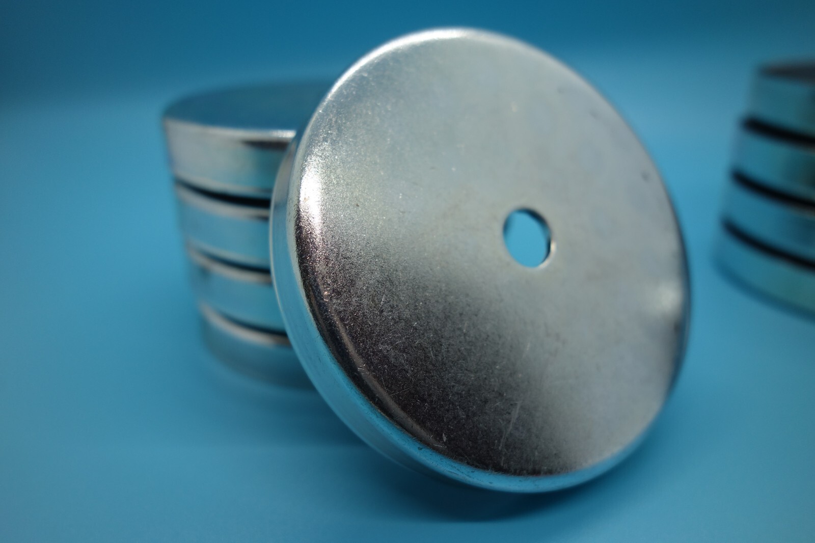 66mm Large Strong Round Pot Magnet Disc Disk Through Hole Mounting Bolt ...