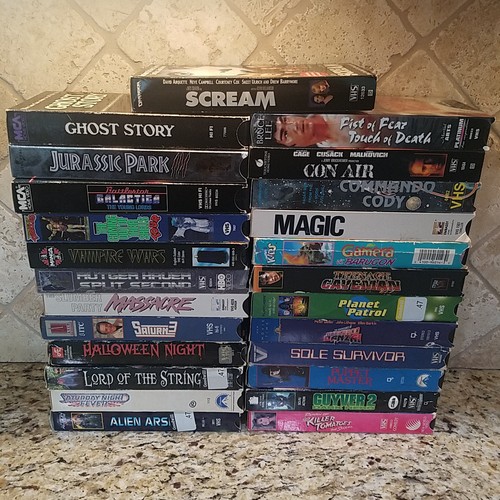 VHS Lot Of 25 Vintage Rare Movies Killer Tomatoes Ghost Story Teenage ...