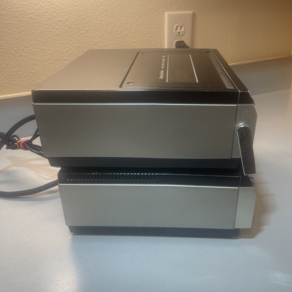 RCA SelectaVision VCR VHS VFP170 & TFP1500 Tuner And VCR Powers On ...