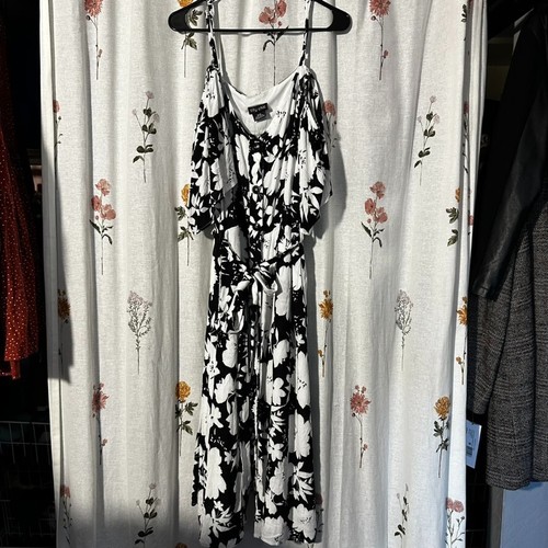 NWT CITY CHIC Trendy Plus Size Milan Floral Midi Button down Dress ...