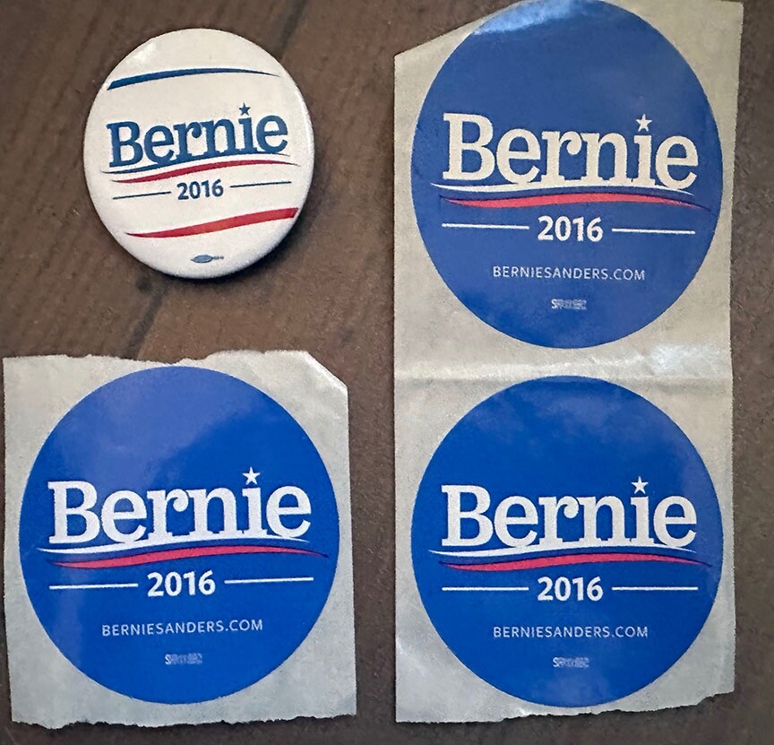 Bernie Saunders 2016 Presidential Campaign 16 items - 1 button + 15 ...