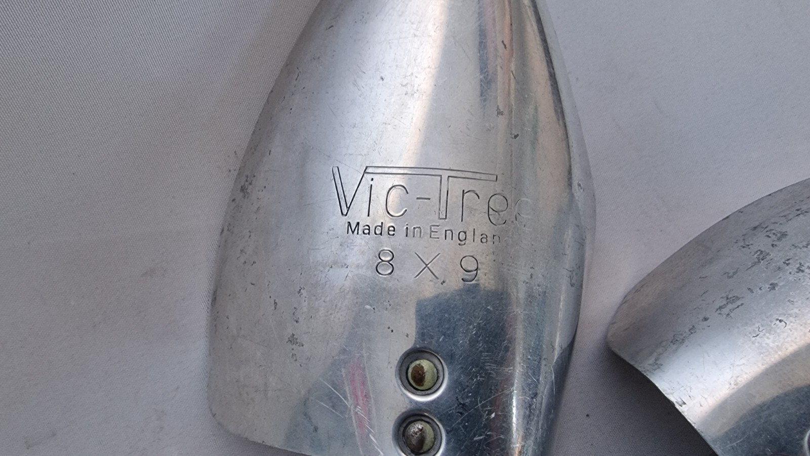 Vic-Tree 8 X 9 Retro 1960s Vintage Shoe | Grelly UK