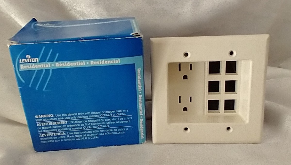 White Leviton Recessed 15a Outlet With 6 Quick Port Connectors 690