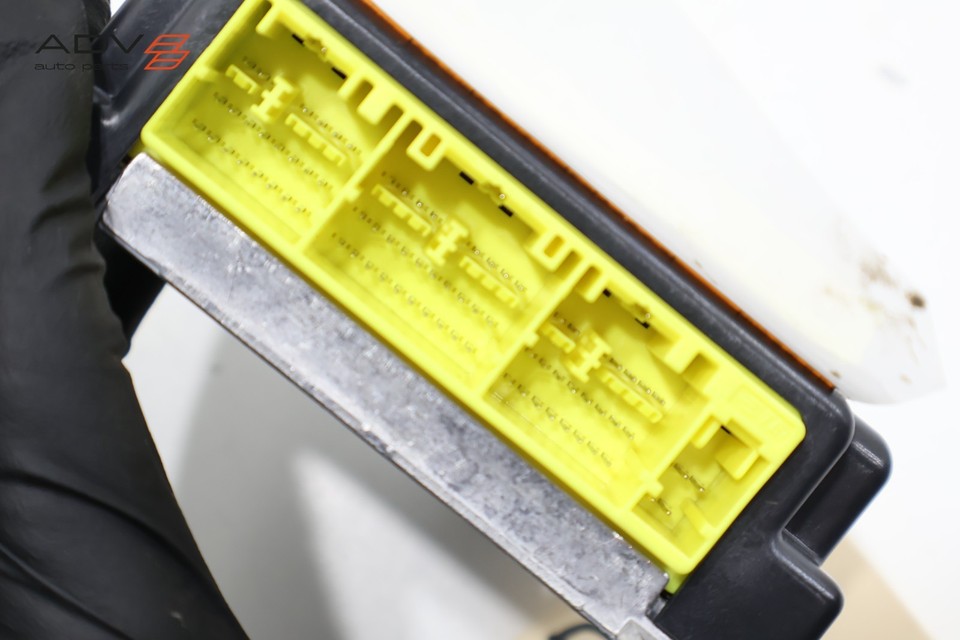 2017 - 2020 NISSAN ROGUE RESTRAINT DIAGNOSTIC COMPUTER MODULE SRS UNIT ...