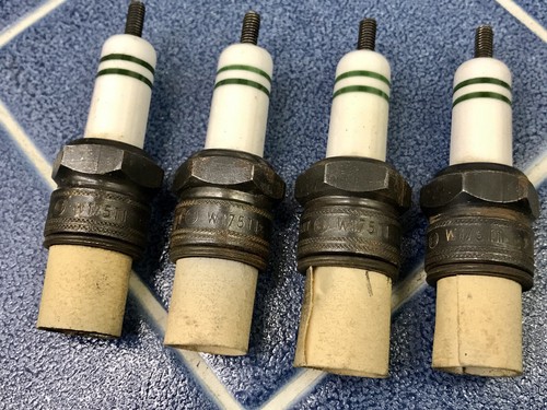 4 VW Bosch W175T1 36HP Smooth Spark Plugs Barndoor Split Oval Bug Early ...