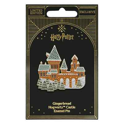 Harry Potter Fan Club Pin Seeking - Hogwarts Gingerbread Christmas ...