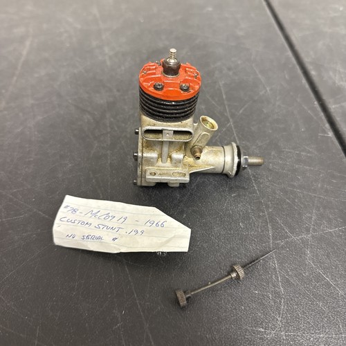 1966 McCoy 19 Red Head Stunt Engine with Needle Valve Airplane Engine ...