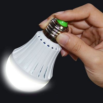 E27 Emergency Magic LED Light Bulb Rechargeable Intelligent Lamp Light ...