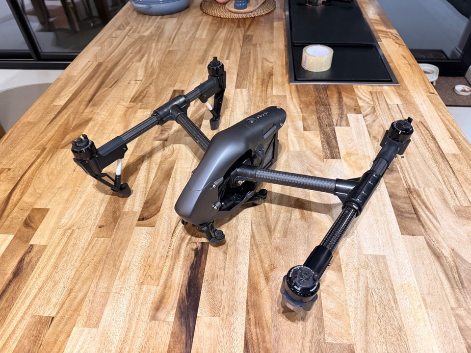 DJI Inspire 1 Pro V2 Black Edition Zemuse X5 Camera - 2 Controllers 4 ...