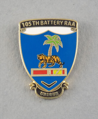 105 BATTERY RAA LAPEL BADGE GOLD PLATED & ENAMEL 25MM WITH SINGLE PIN ...