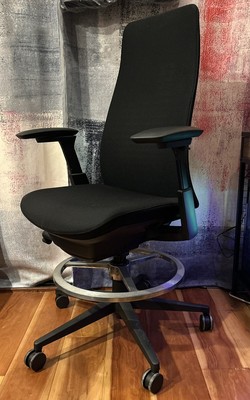 Haworth Fern Task / Executive Chair 121-9640 *Black Leather Seat w ...