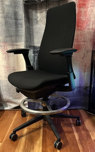 Haworth Fern Task / Executive Chair 121-9640 *Black Leather Seat w ...