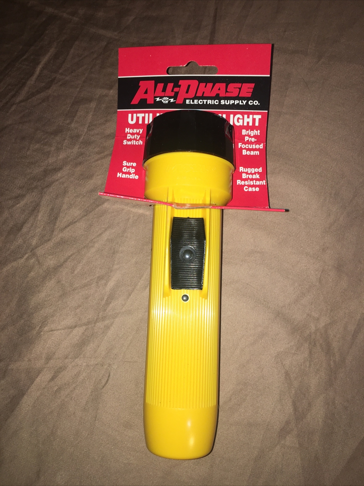 New Vintage RAYOVAC Yellow Plastic Flashlight Made In USA | eBay